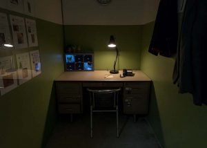 Prison Break – Red Button Escape